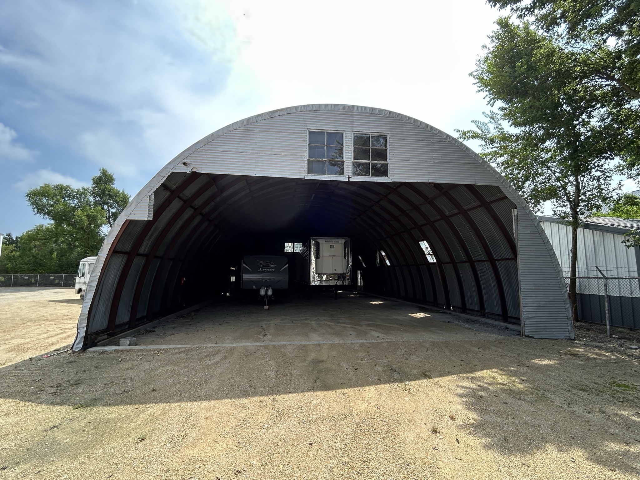 Cheapest Indoor Boat/RV/Vehicle Parking in Oglesby, IL | Bon Voyage Storage