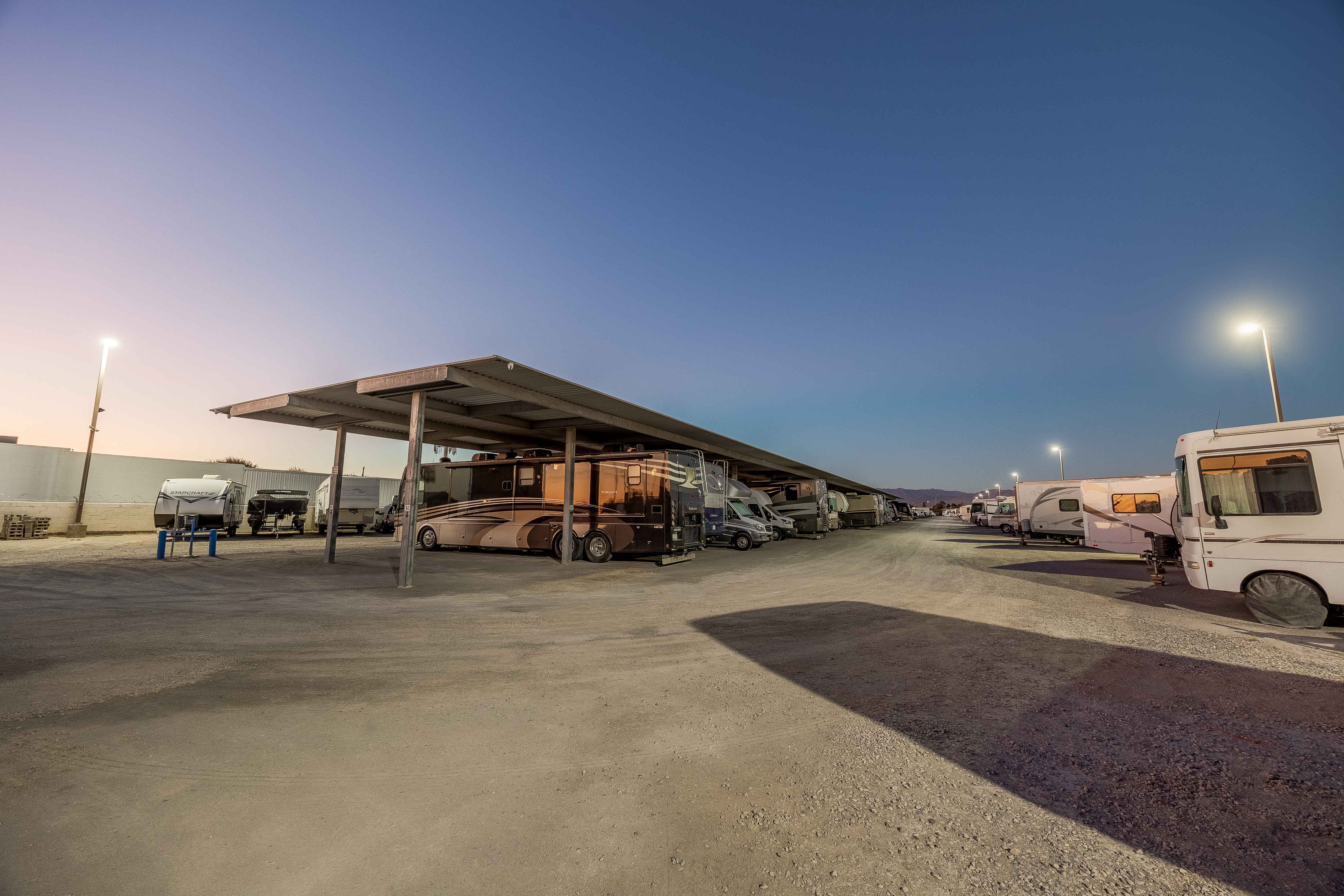 Boat & RV Storage Facility in Las Vegas, NV | Maximum RV Storage - Lake ...