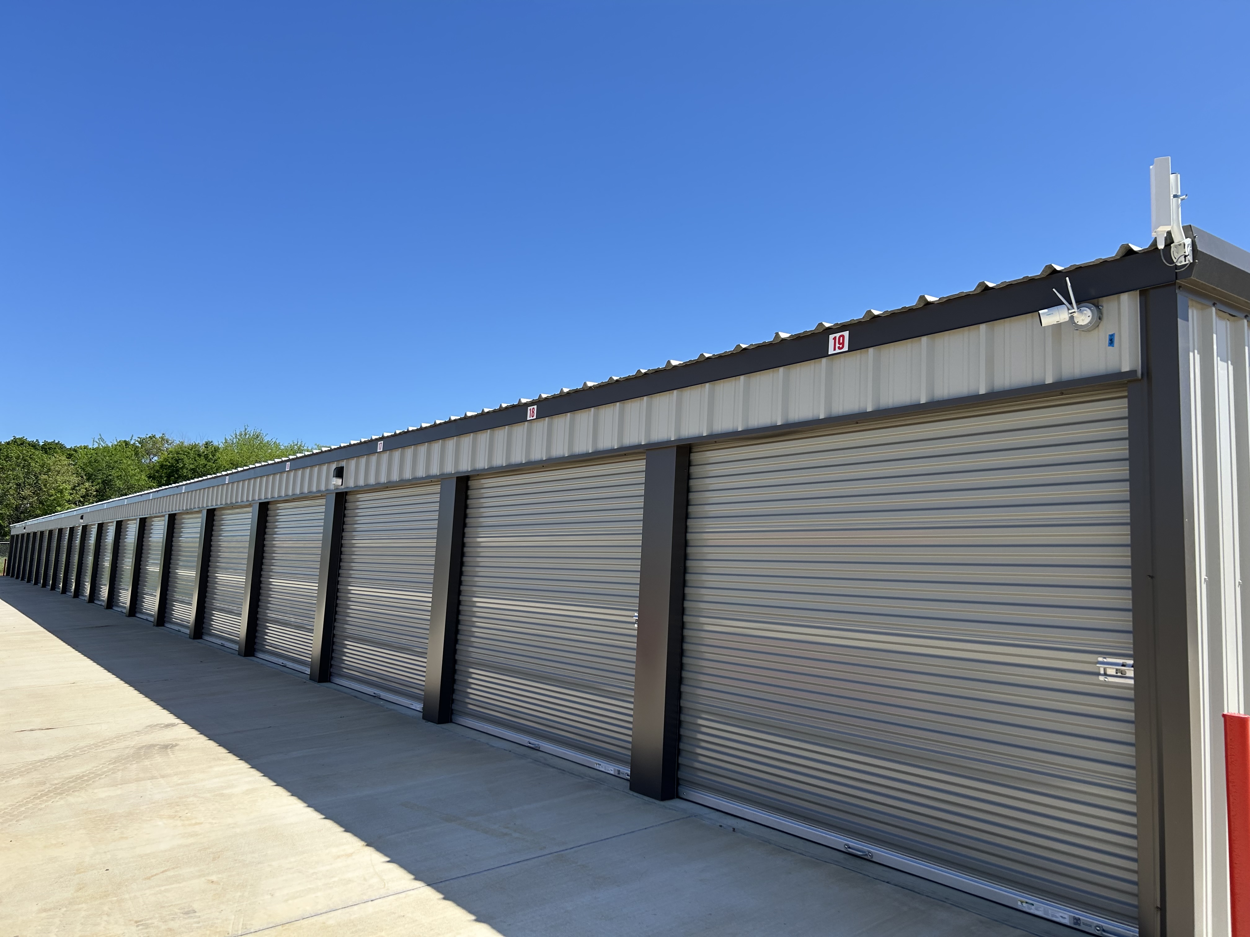 Self Storage Units in Burleson, TX | RV & Boat Storage | Supreme Storage TX