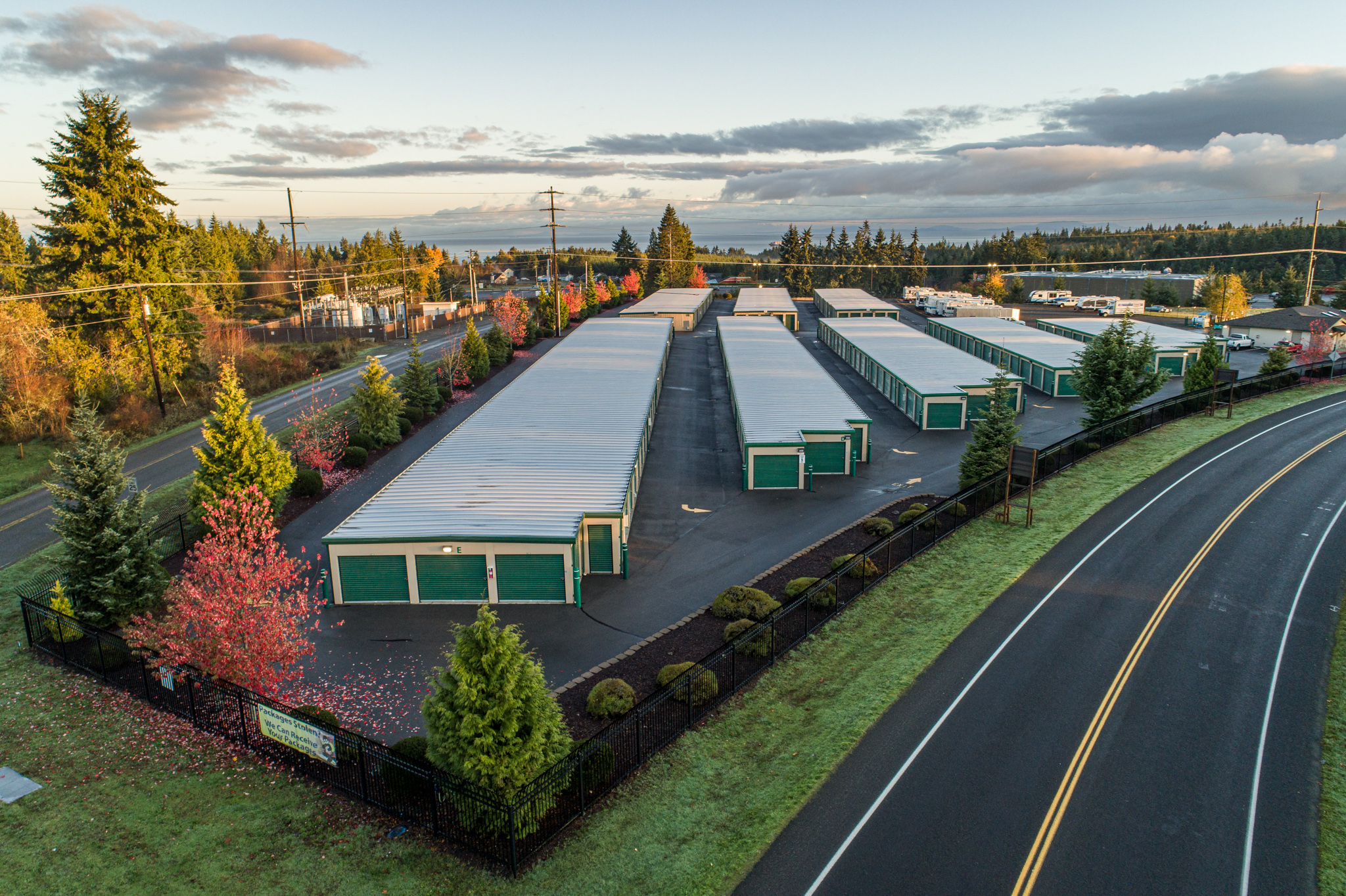 Outdoor Boat/RV/Vehicle Parking in Port Angeles, WA | Deer Park Self ...