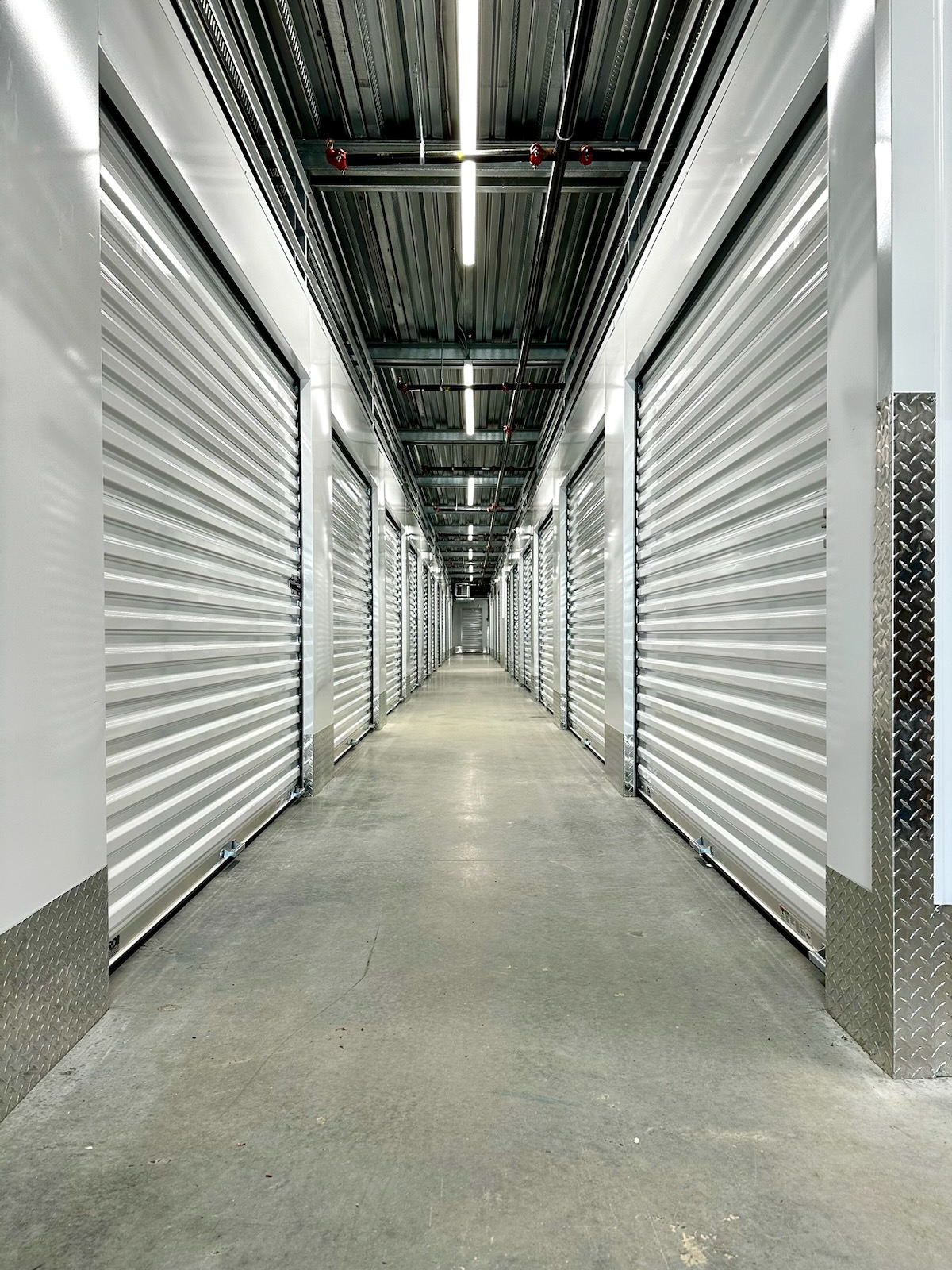 Climate-Controlled Units & Outdoor Indoor RV/Vehicle/Boat Parking in ...