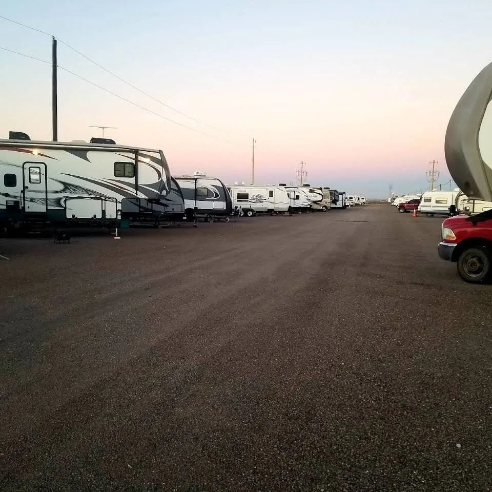 Covered RV Parking in Pecos, TX | Hwy 285 RV Park