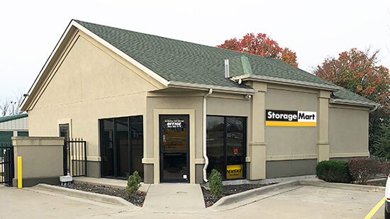 Storage Oldham Pkwy | Lees Summit Storage Facility | StorageMart