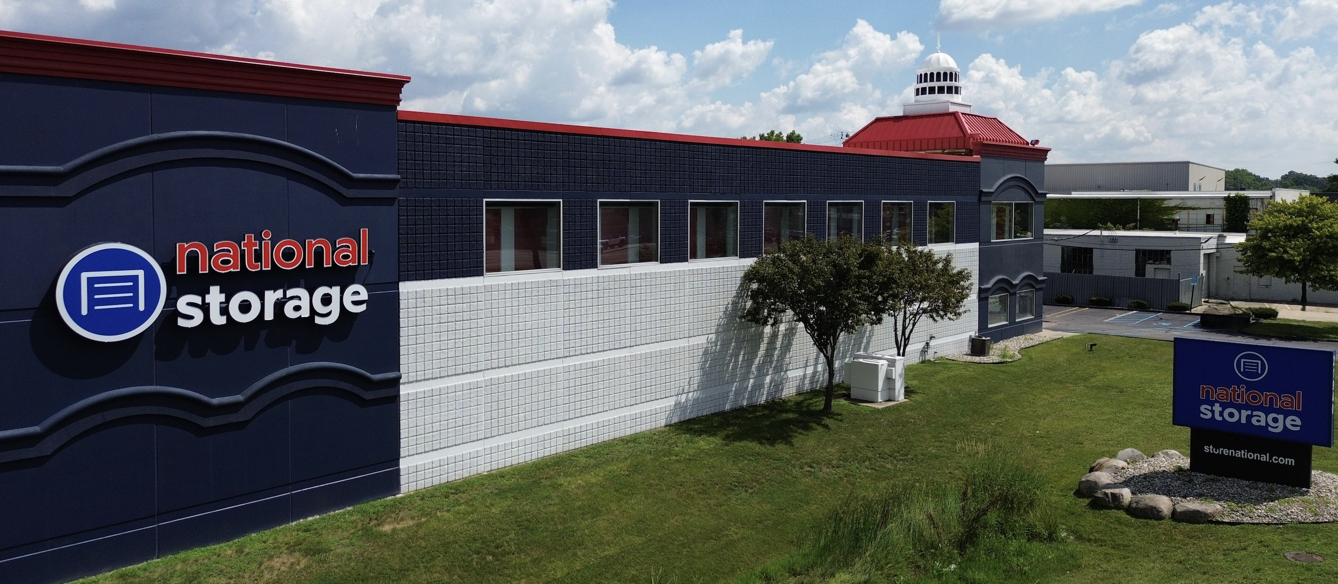 Self Storage Experts MI, OH, KY, & IN | | National Storage Management