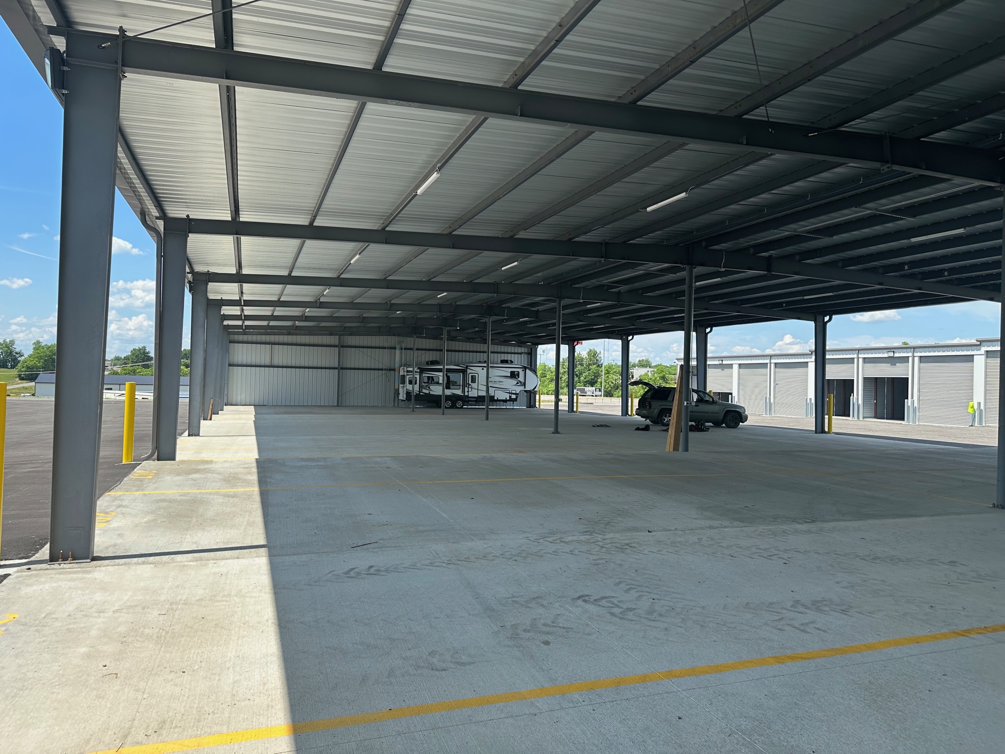 Self Storage Units & Covered & Uncovered Boat/RV Parking in Richmond ...