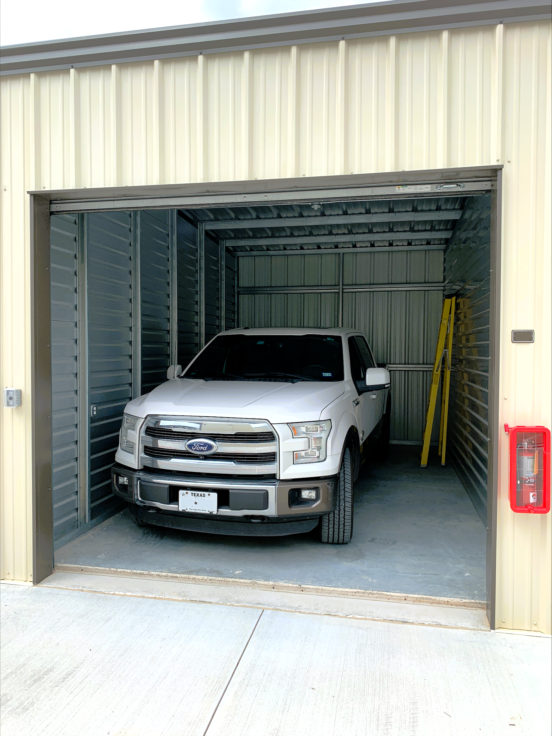 Boat, RV, & Vehicle Storage Facility in Friendswood, TX | AutoMate ...