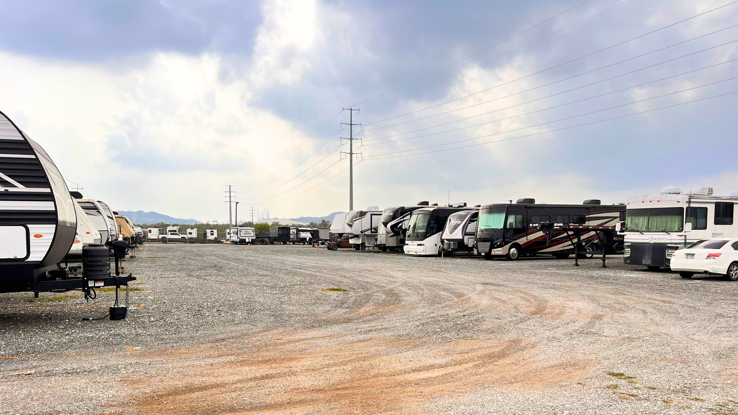 Secure and Convenient RV Storage in Bulverde, TX | Freedom Ventures RV LLC