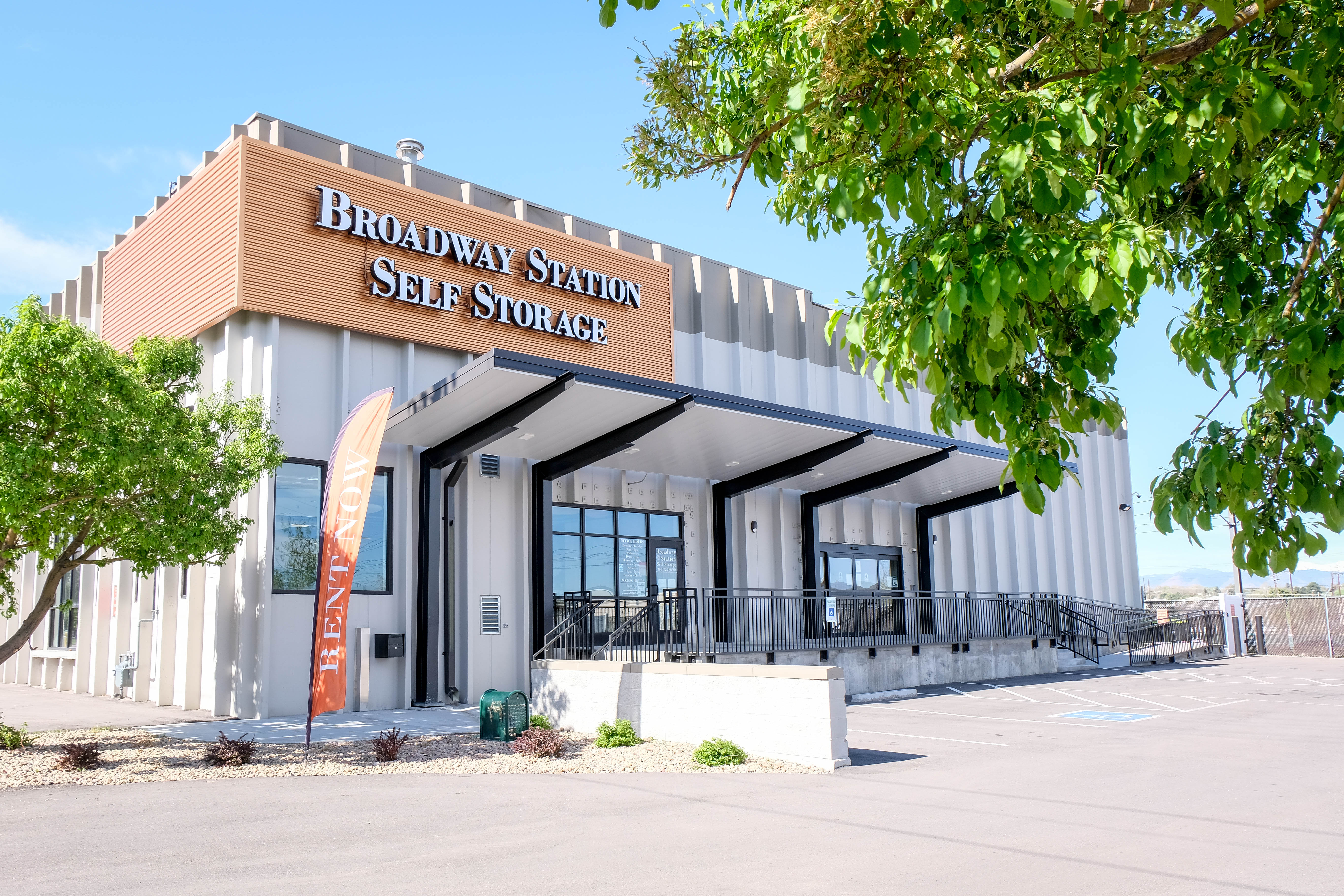 Conveniently Located Self Storage in Denver, CO | Broadway Station Self ...