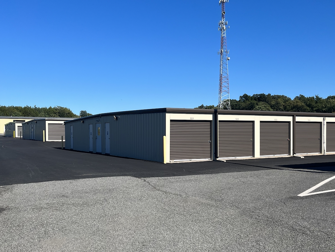 Drive Up & Temperature-Controlled Units, Outdoor RV/Boat/Vehicle ...