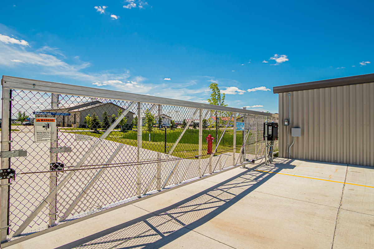 Temperature-Controlled Units & Indoor/Outdoor Boat/RV/Vehicle Parking ...